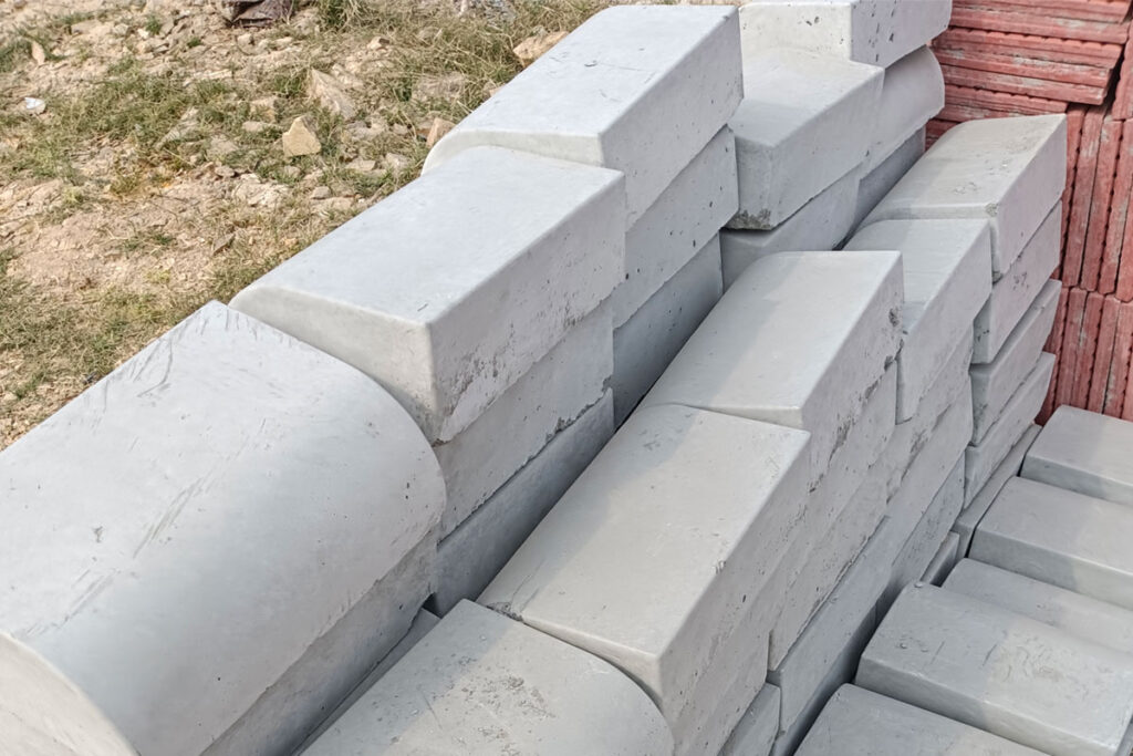 Curbstone – Precast Compound Walls